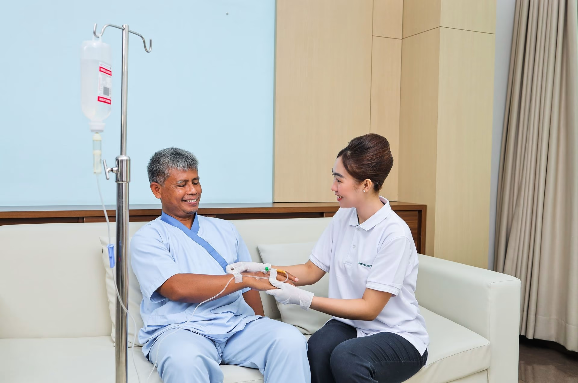 Prosedur Pemasangan Infus yang Aman dan Bebas Komplikasi